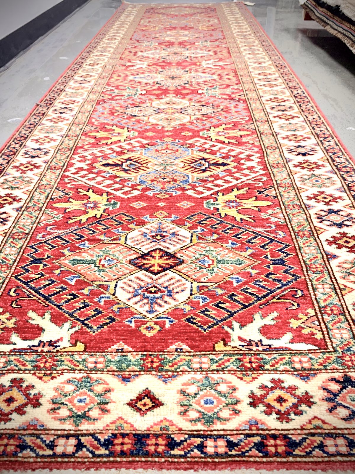 Pakistan Rugs - Asadorian Rug Company